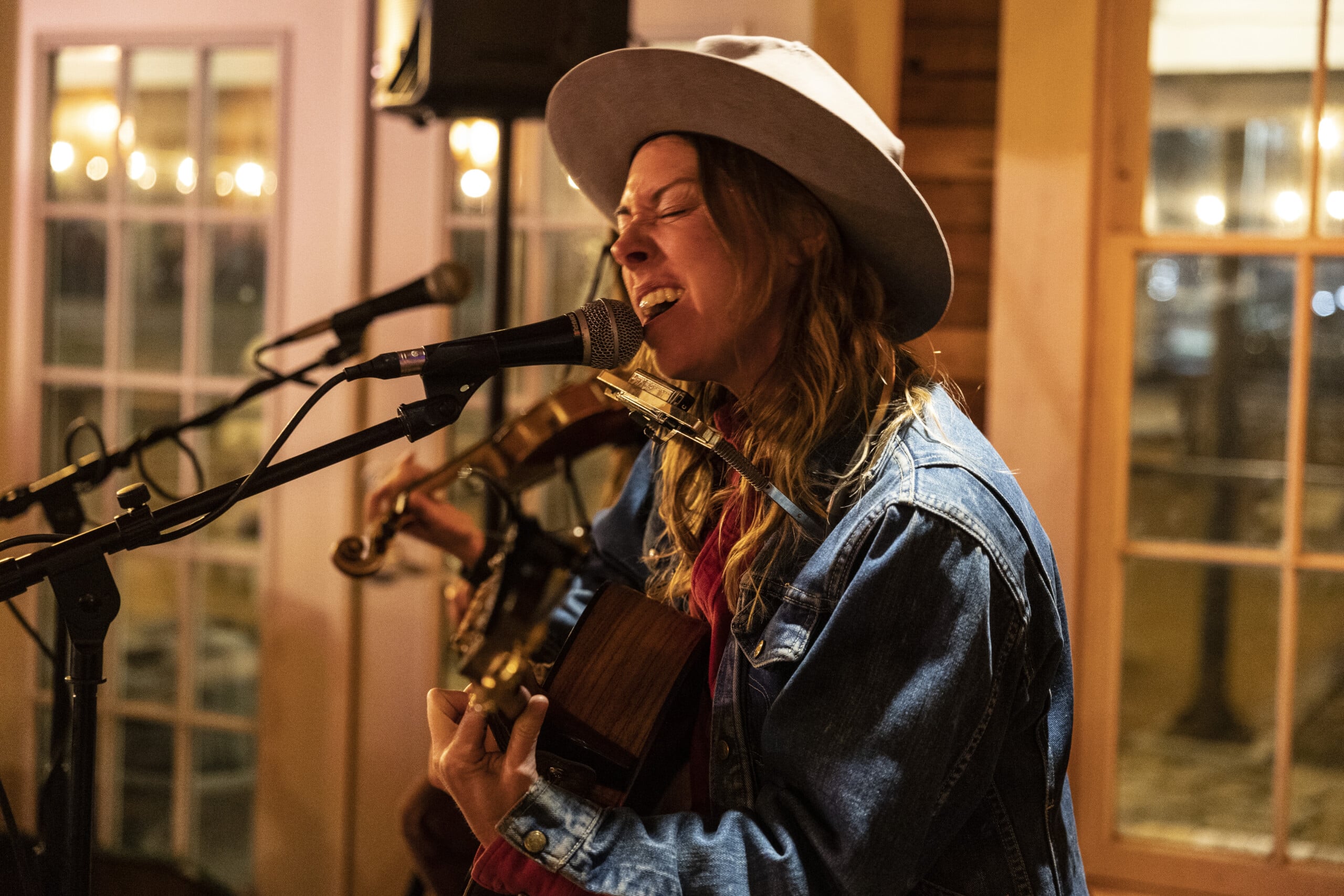 Photo gallery: Emilie Clepper and Staci Foster at Trailhead – The Kerr ...