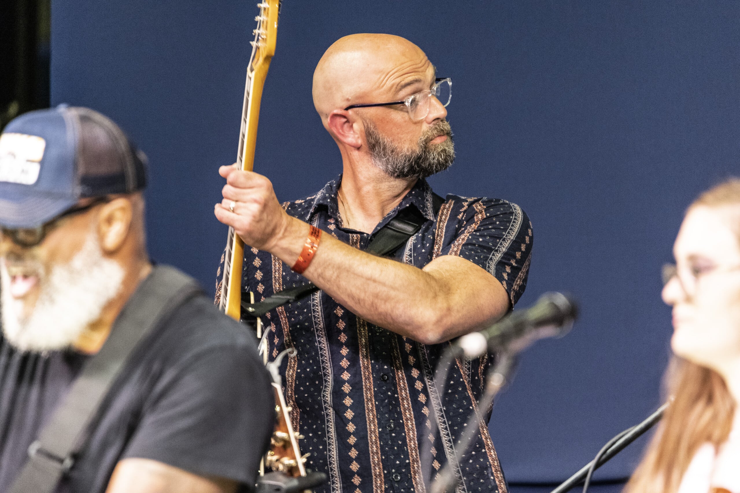 Photo gallery: Ray Prim Band lights up Folk Festival – The Kerr County Lead