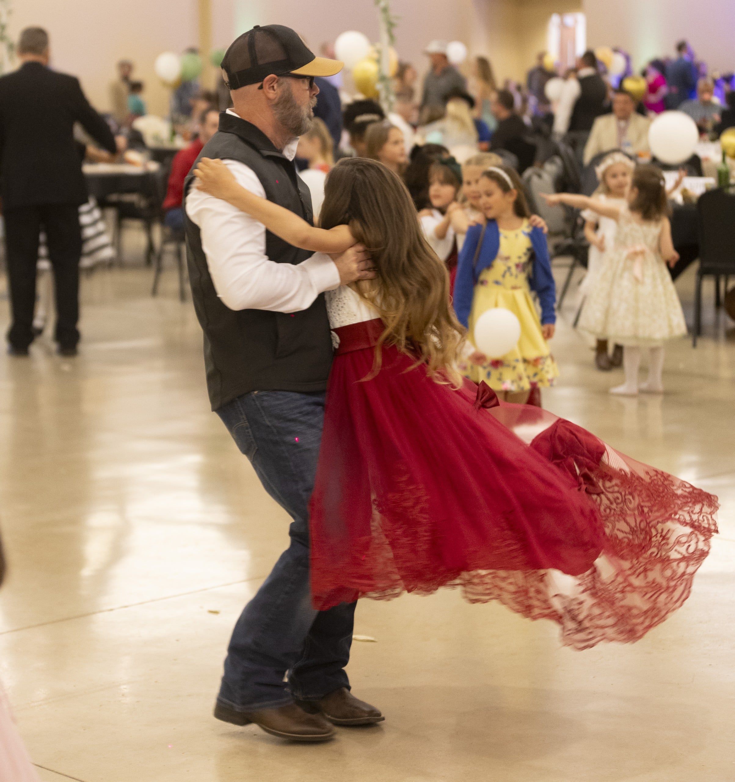 Father Daughter Dance Wallpaper